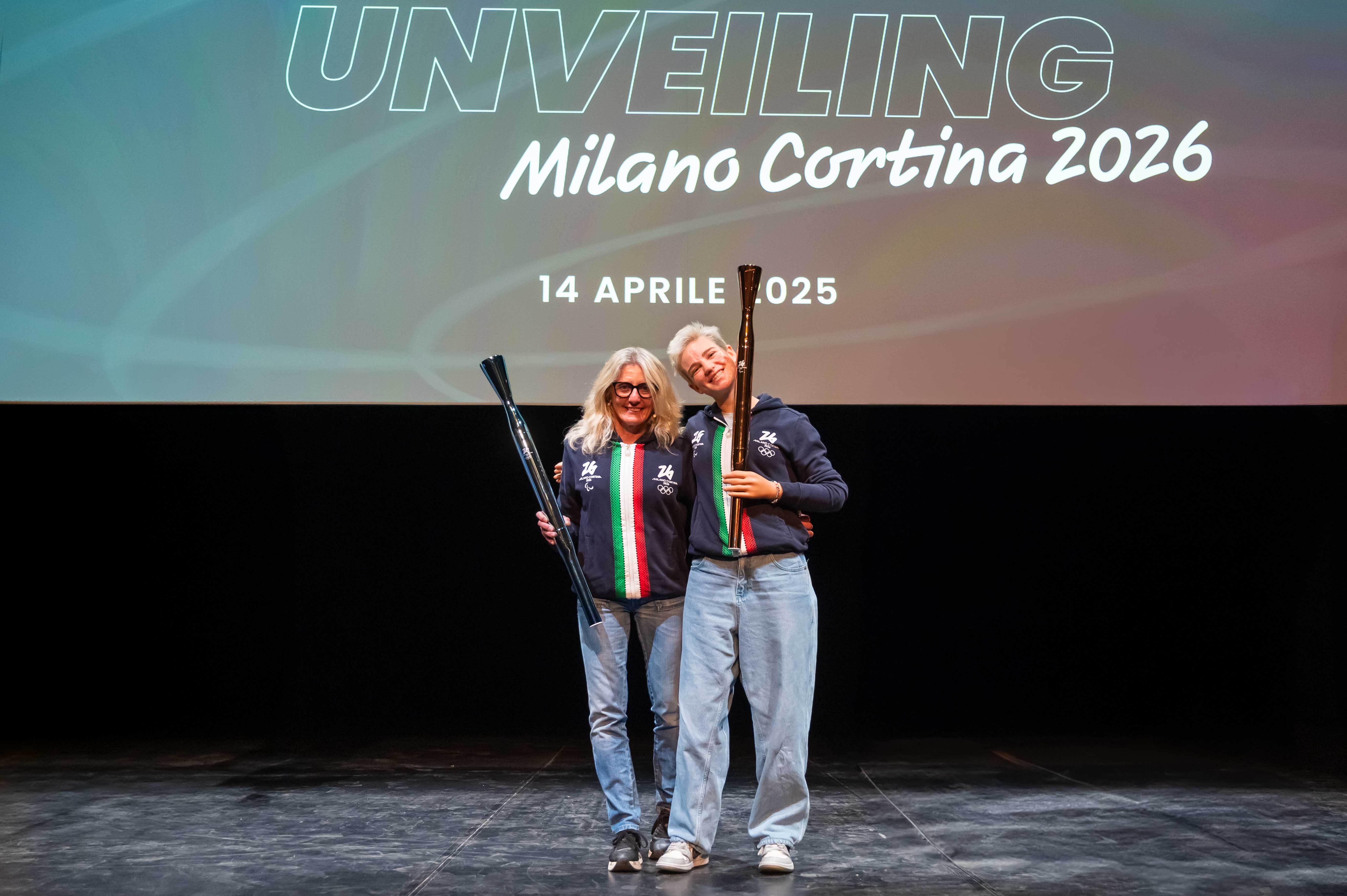 Le torce e il braciere olimpici di Milano Cortina 2026 disegnati da ...