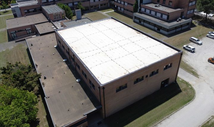 Derbicolor FR PV Brite fa splendere la palestra per studenti e atleti - Edilportale