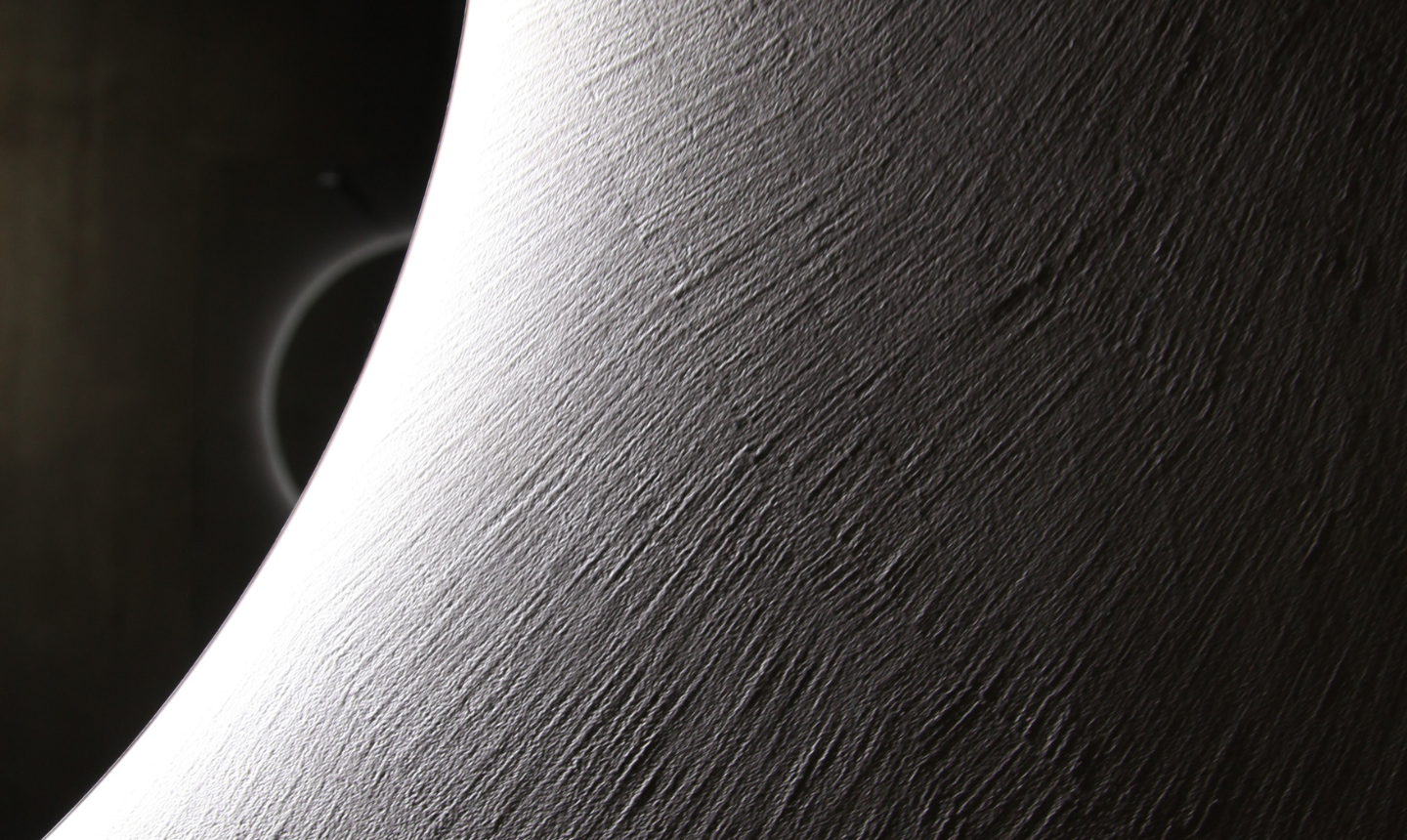 Draco presenta Materica Ira, texture materiche e superfici continue per ...