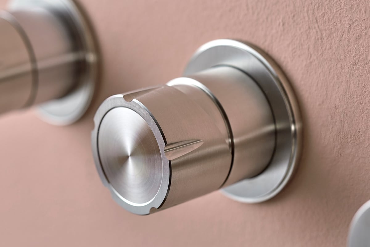 Synth, harmonizing water