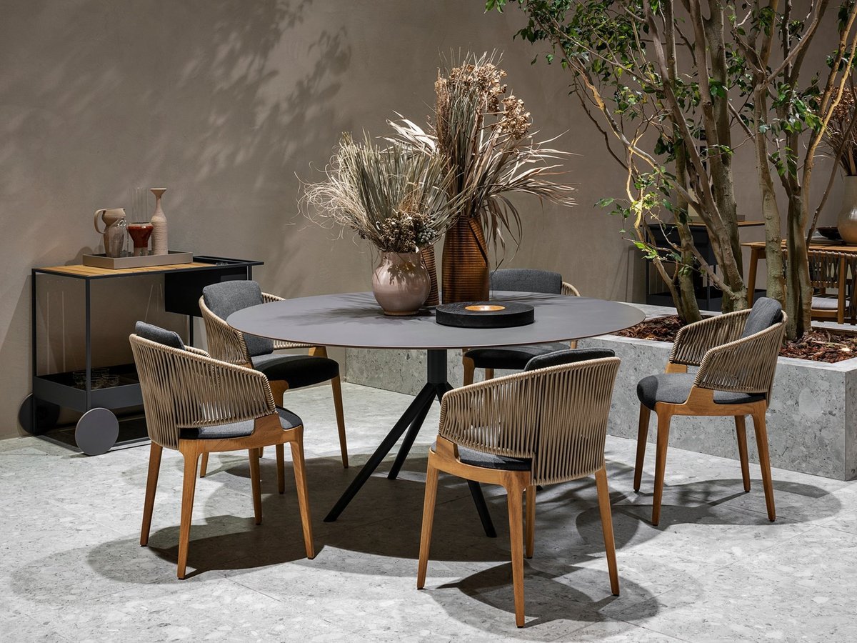 The Outdoors by Potocco