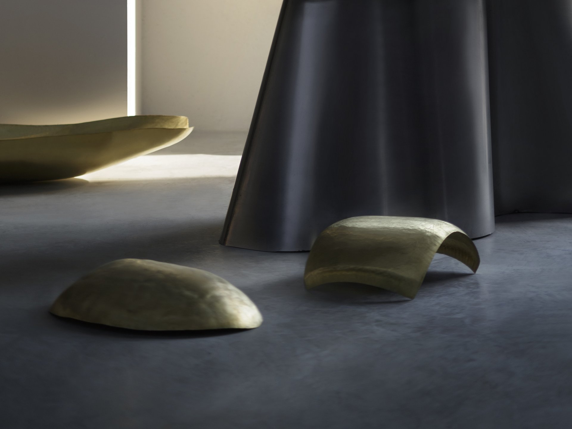 De Castelli metal finishes and furnishings. Interview with Albino Celato