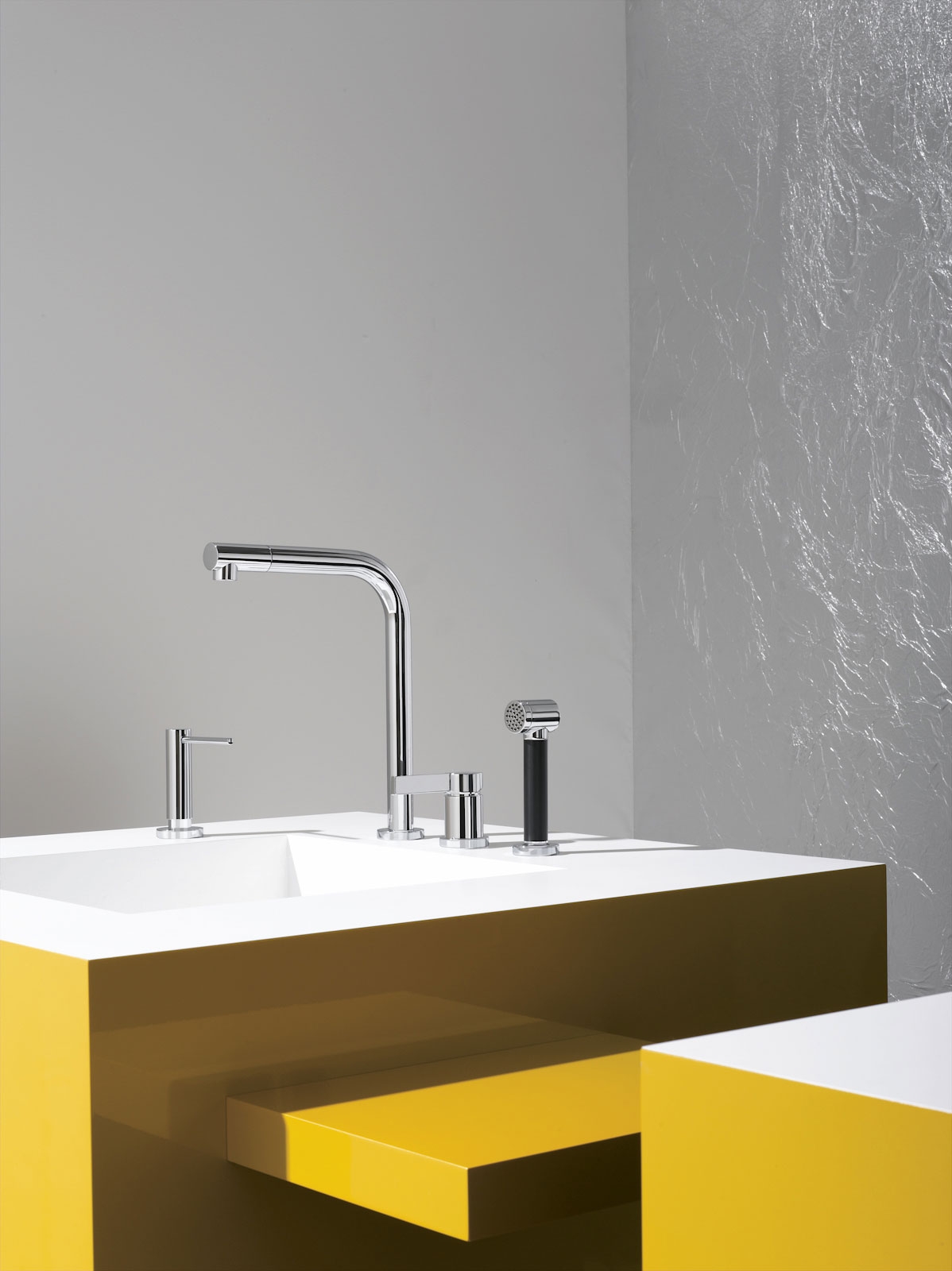 Dornbracht premiere: eUnit Kitchen