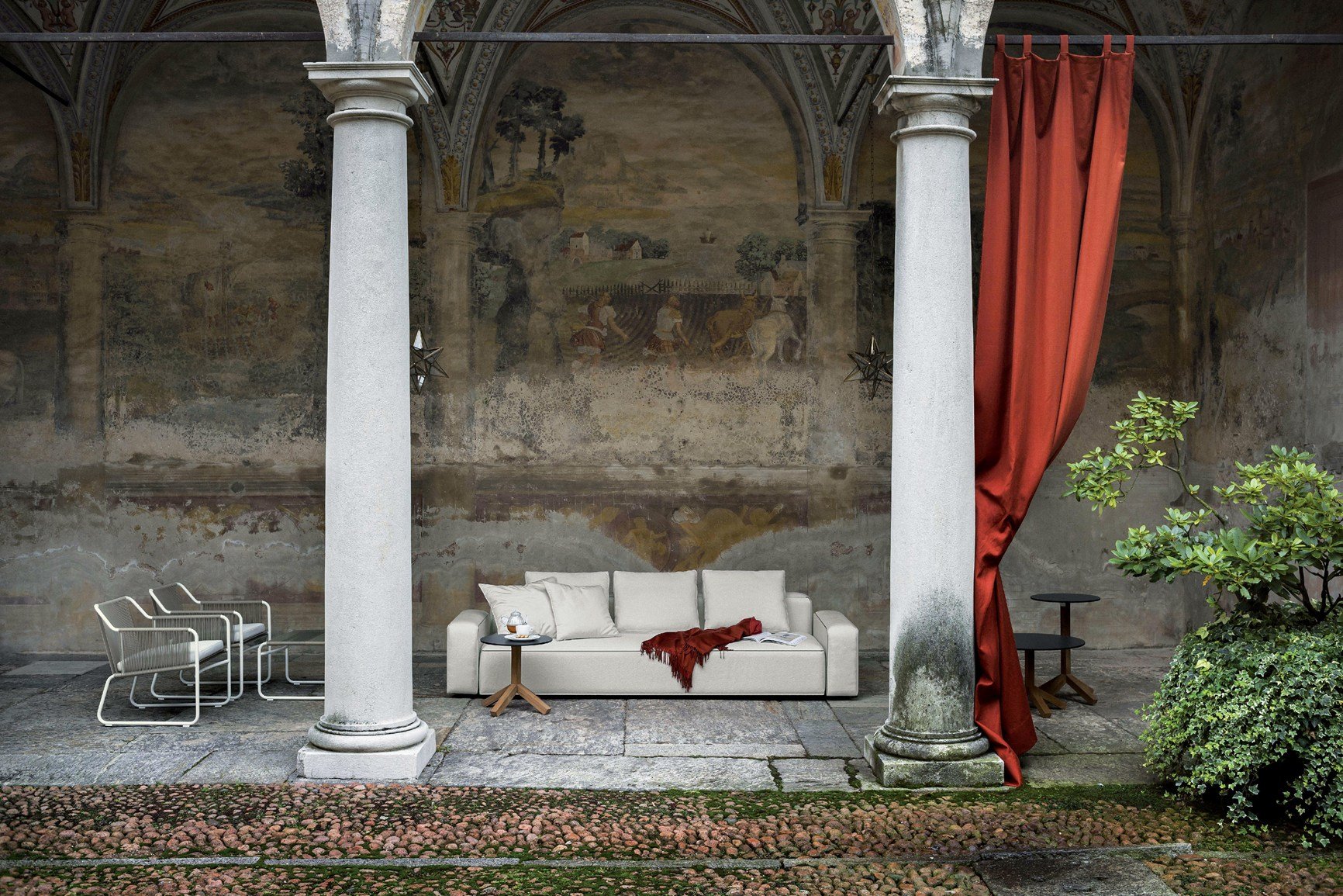 Roda presents Dandy designed by Rodolfo Dordoni