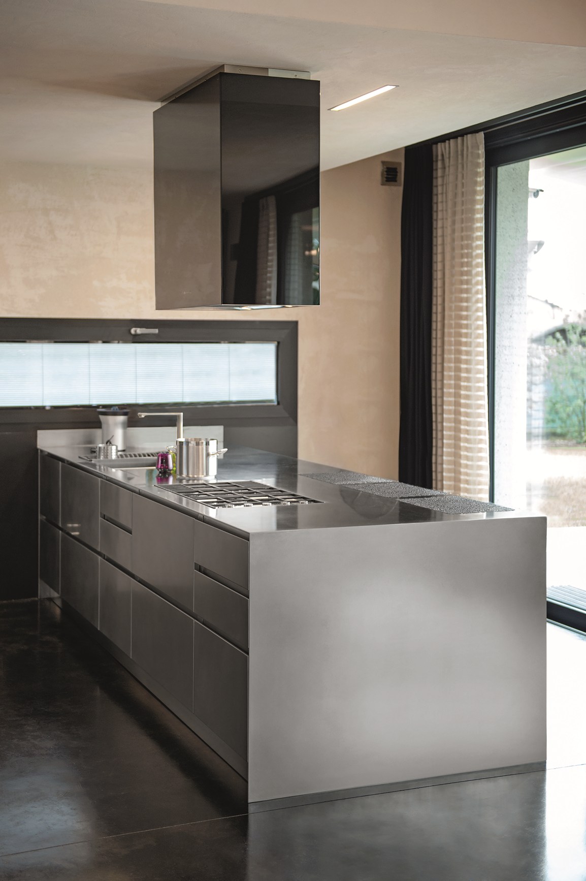 A kitchen with an haute-couture soul: Abimis presents Atelier