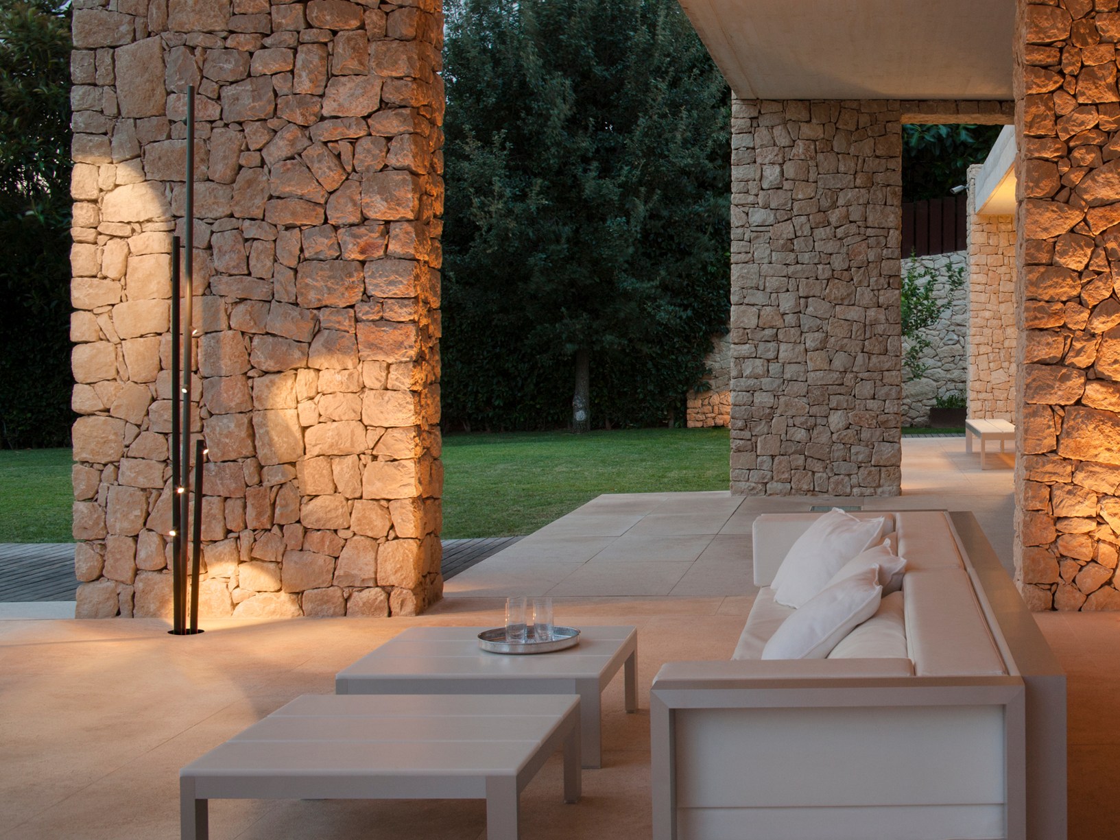 Landscape integration by Vibia