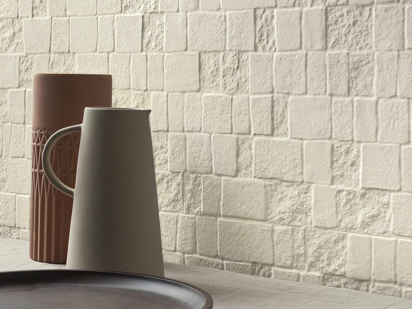 Ritual by Ragno. Three-Dimensionality and Microstructures