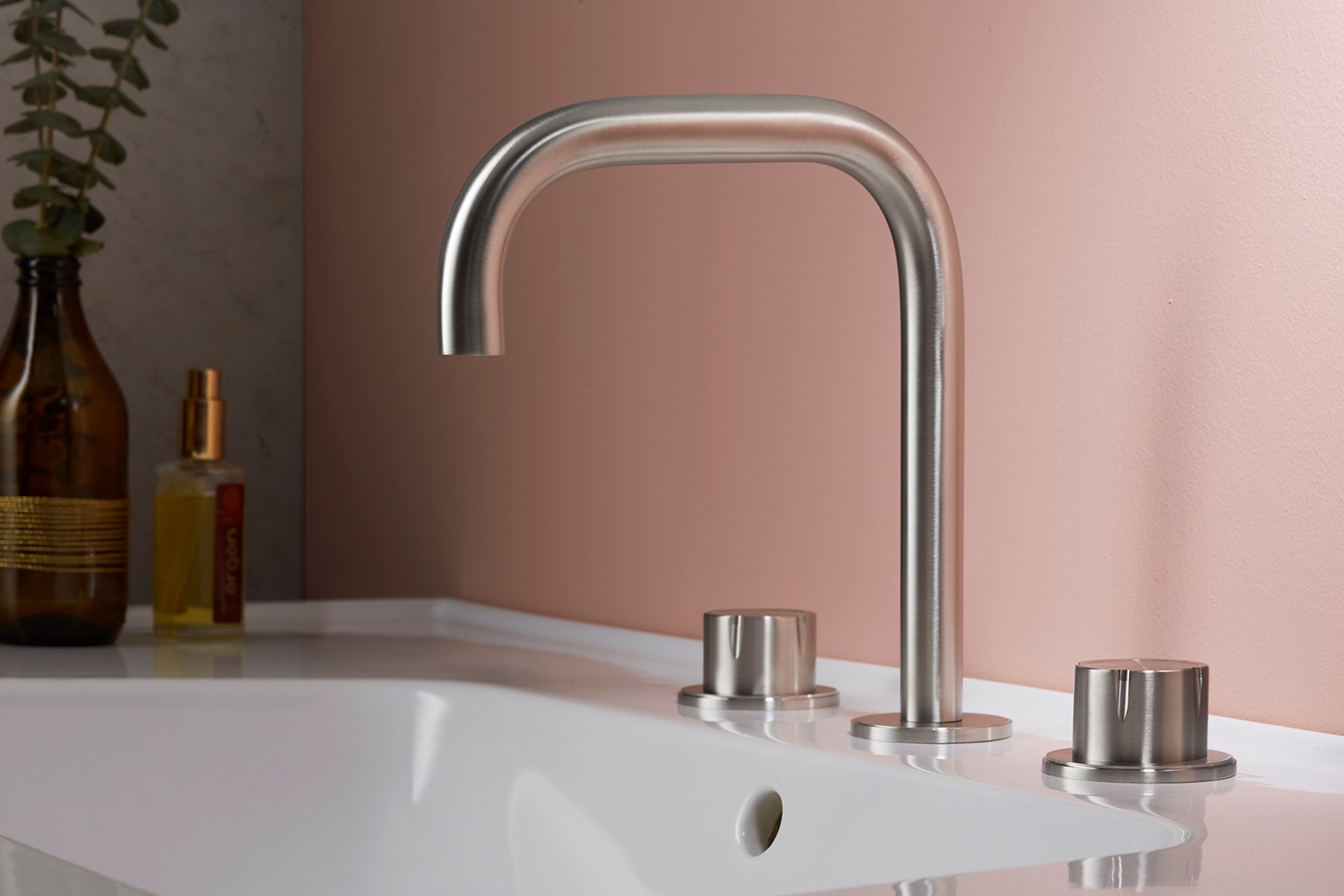 Synth, harmonizing water