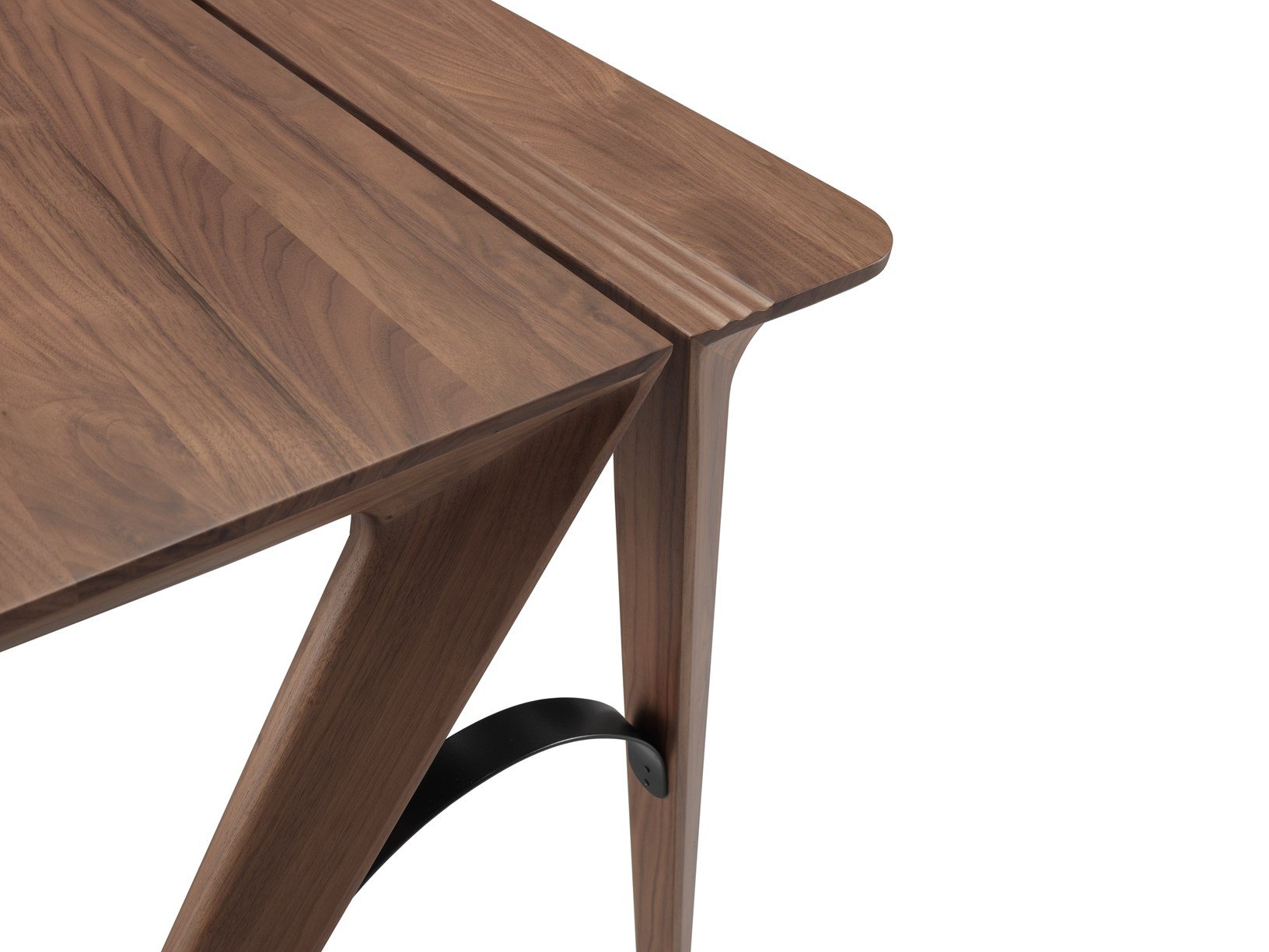 Wewood, from Paris to London