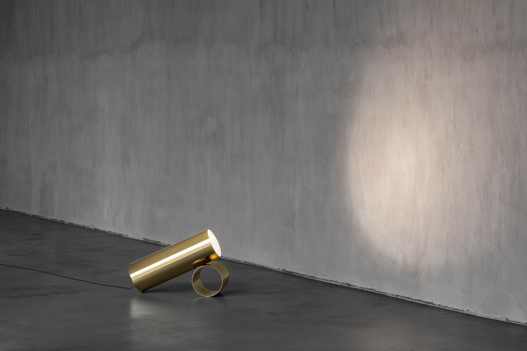 Flos Lights Up the Stage at SFF