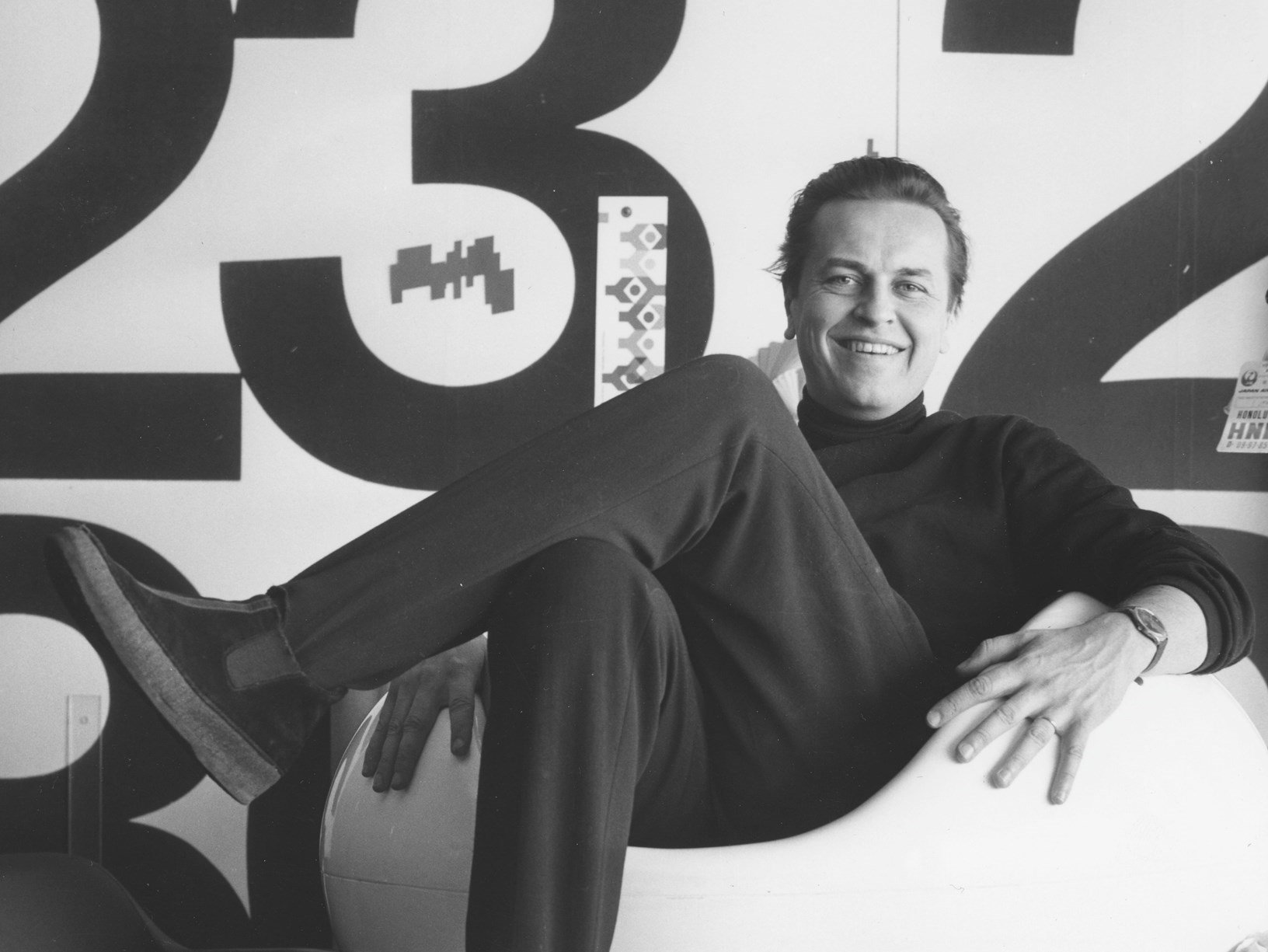 Eero Aarnio: Design that Pops
