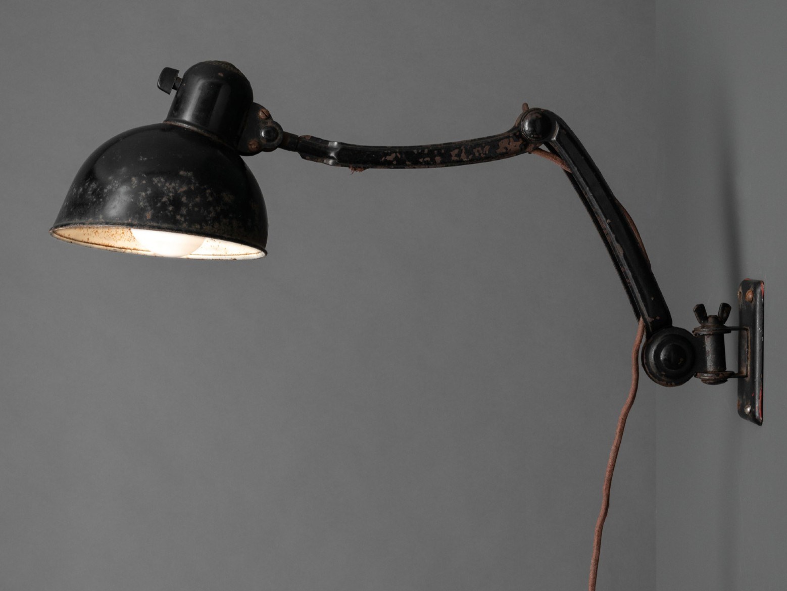 '100 Years of Positionable Light: The Origins and Relevance of ...