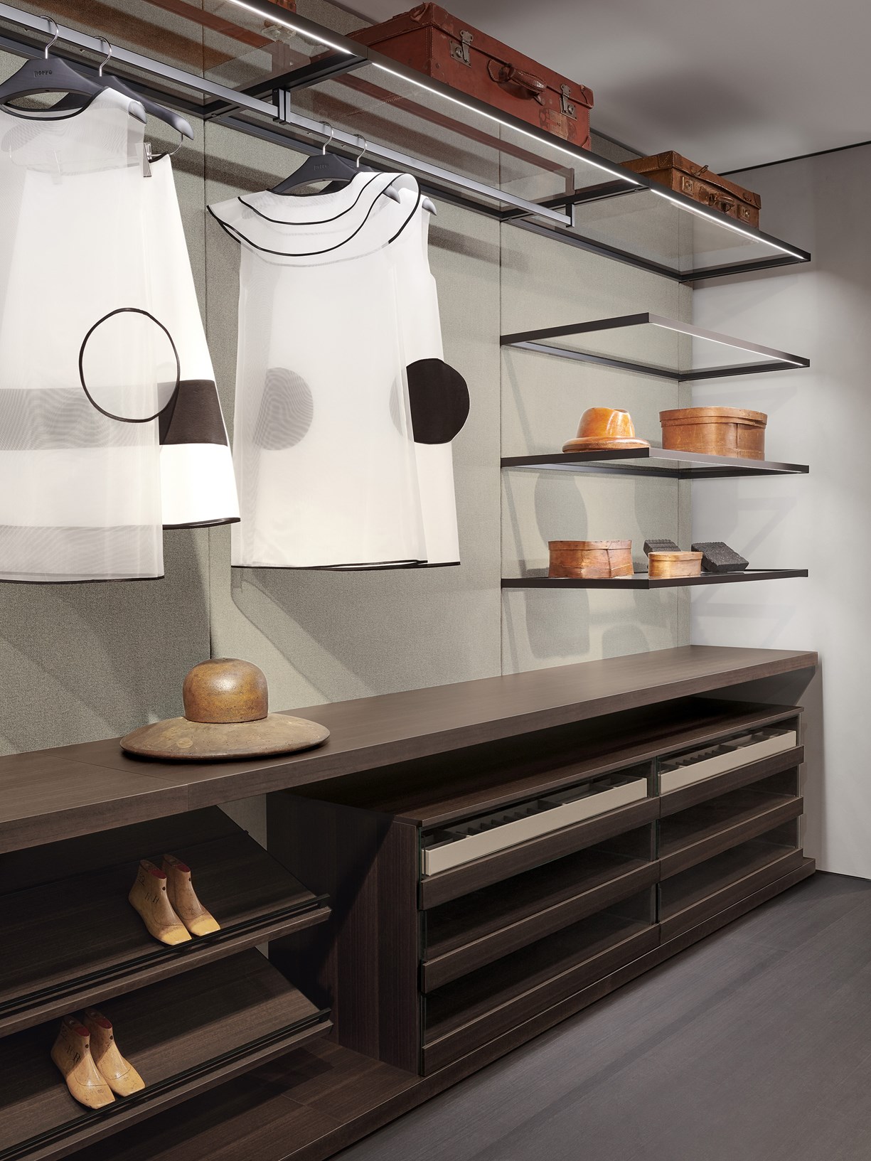 Storage by Porro: Rationality and Functionality