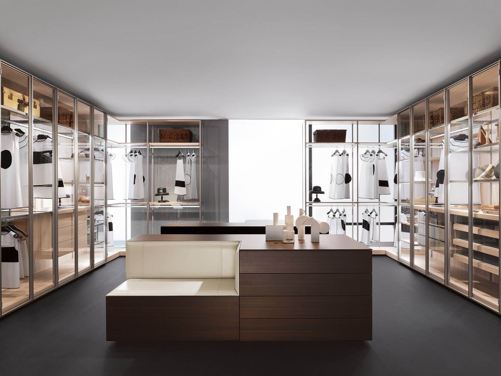 Storage by Porro: Rationality and Functionality