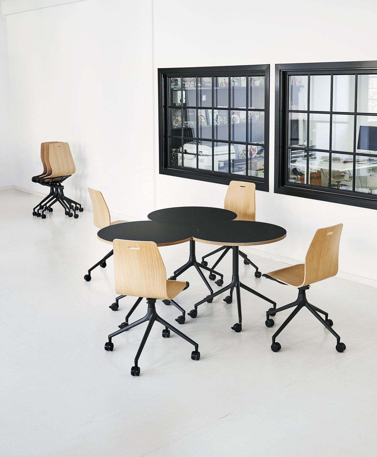 Flexible and Dynamic: AS Series by HOWE at NeoCon 2021