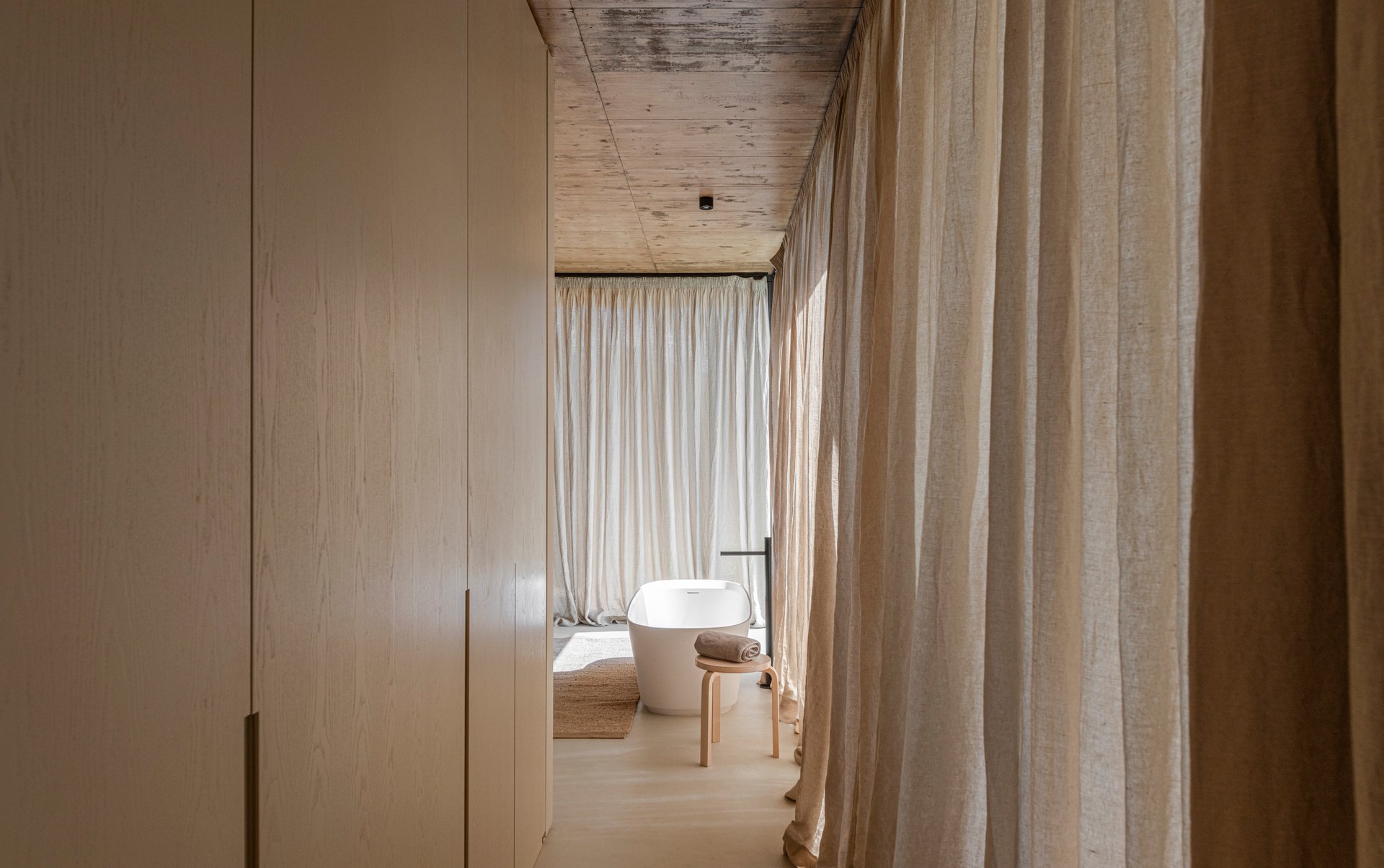 Agape Destinations, the editorial project dedicated to the Agape bathroom