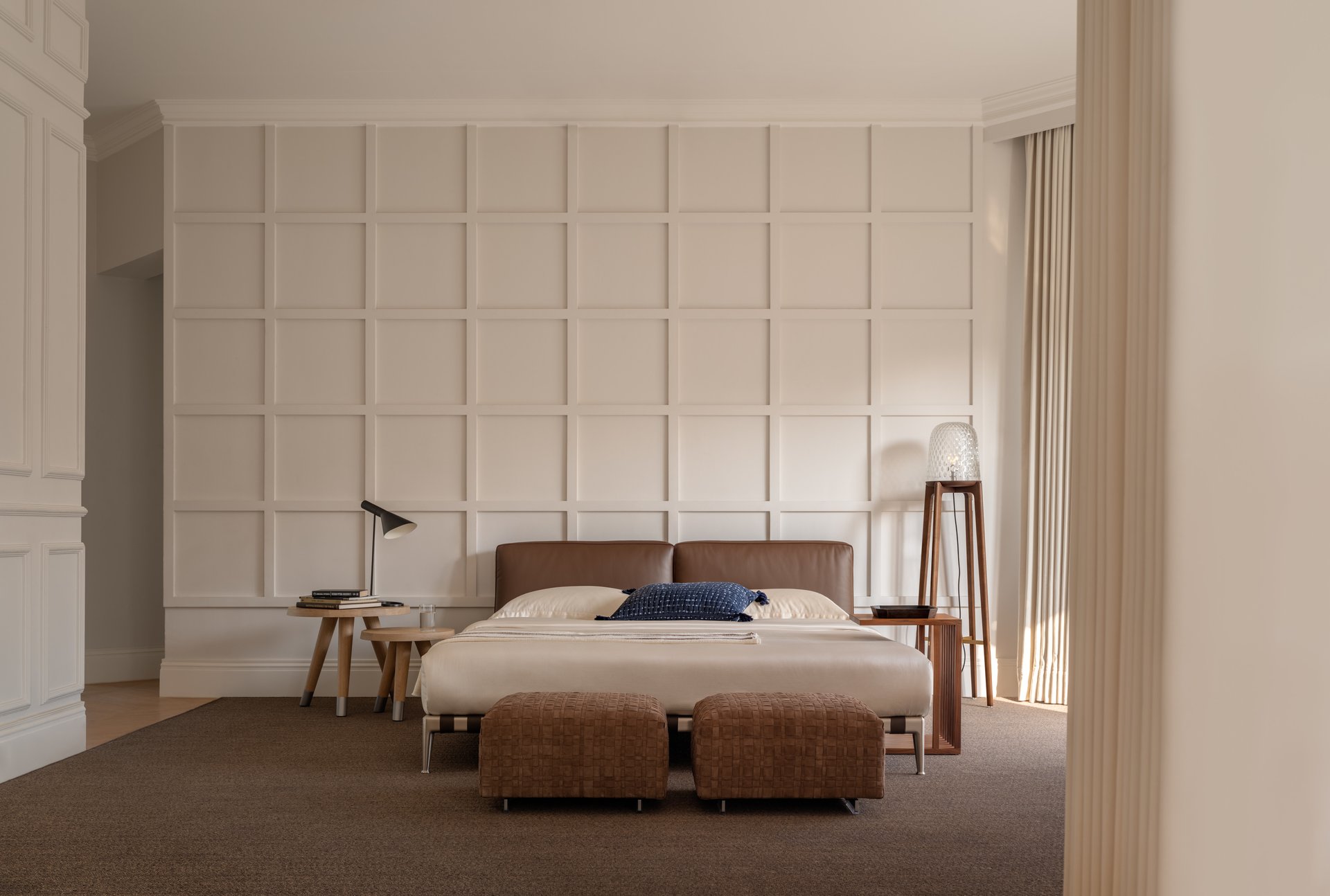 Flexform sofas and furnishings for a Georgian-style villa in Shanghai