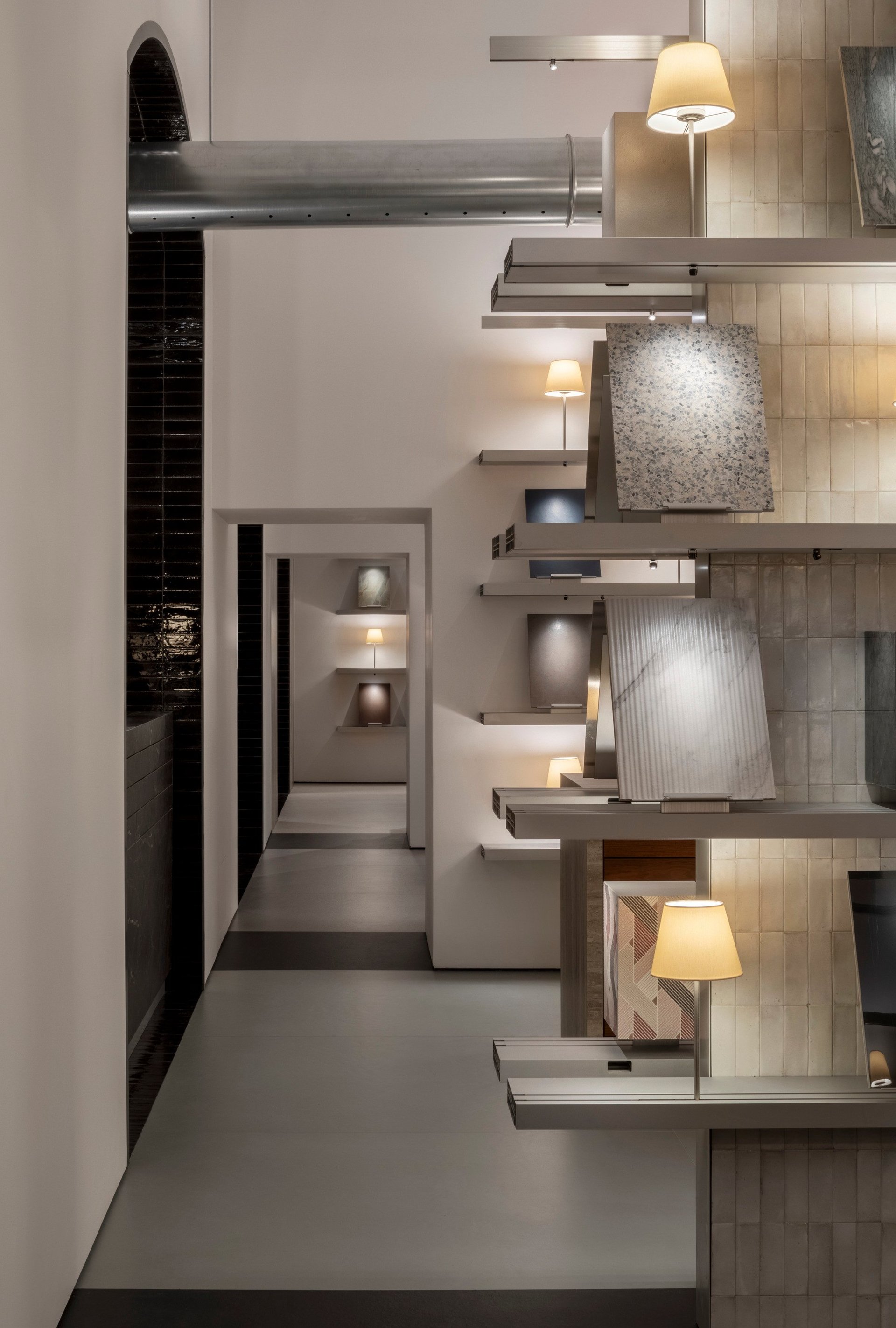The new showroom dedicated to Marazzi ceramics in Rome