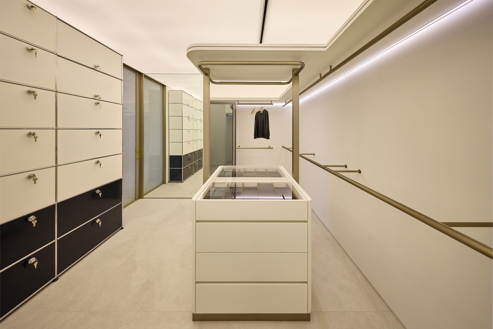 Caesar floors and wall covering for the restyling of the Signiel Residence