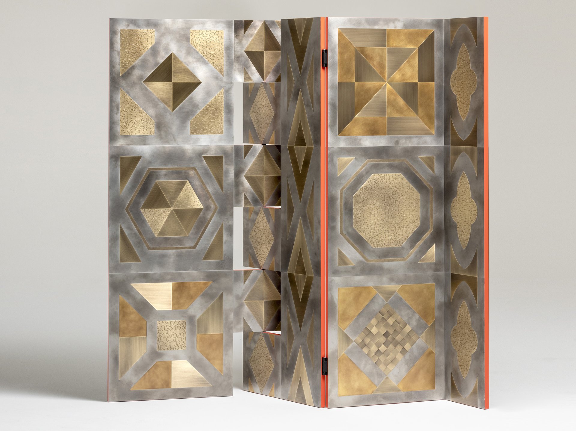 Para-Vimento, the De Castelli metal screen designed by Giampiero Bodino