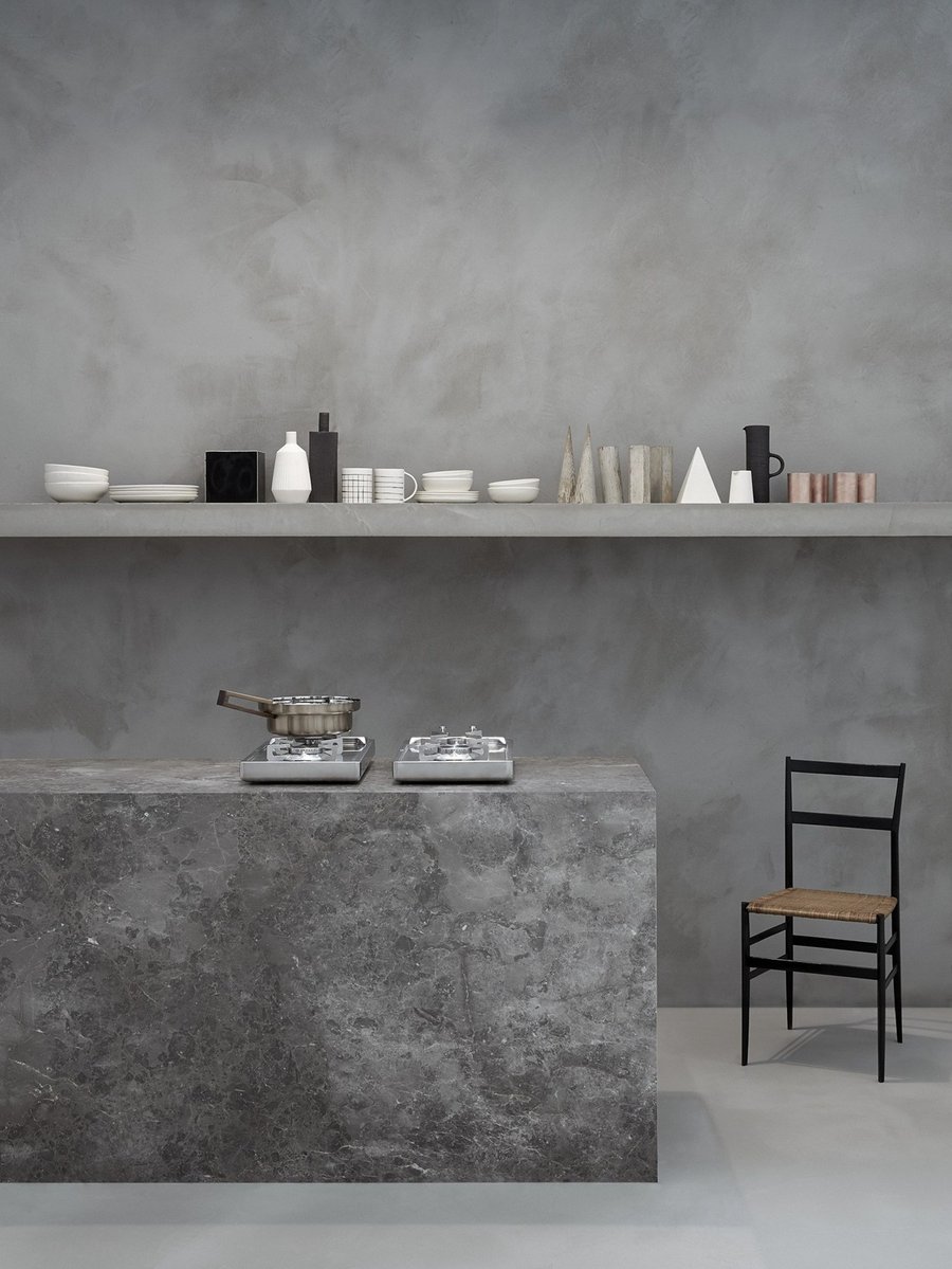 Gris du Marais. A fashionable shade of grey