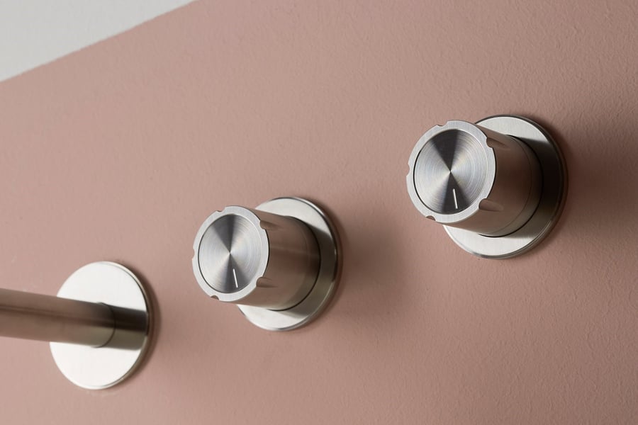 Synth, harmonizing water