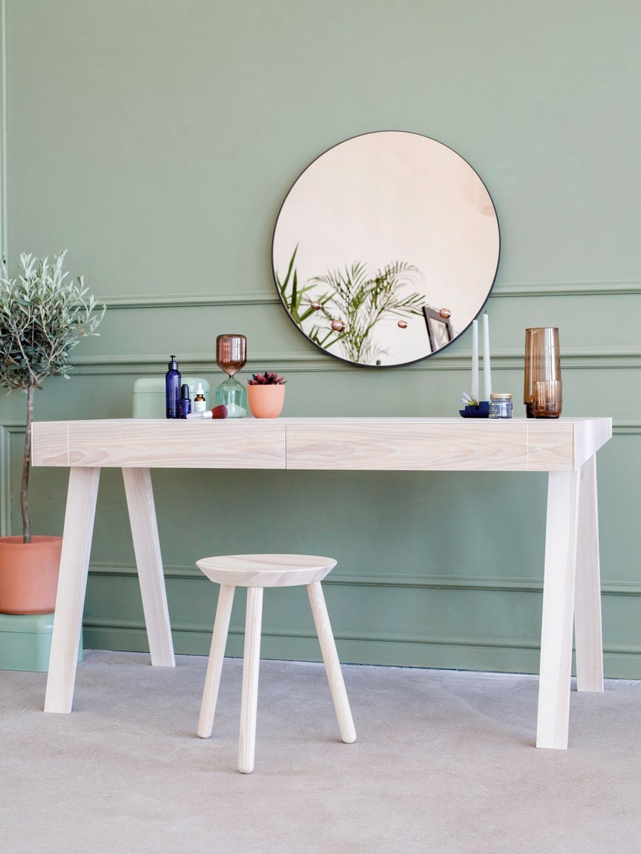 The Home-Office by EMKO