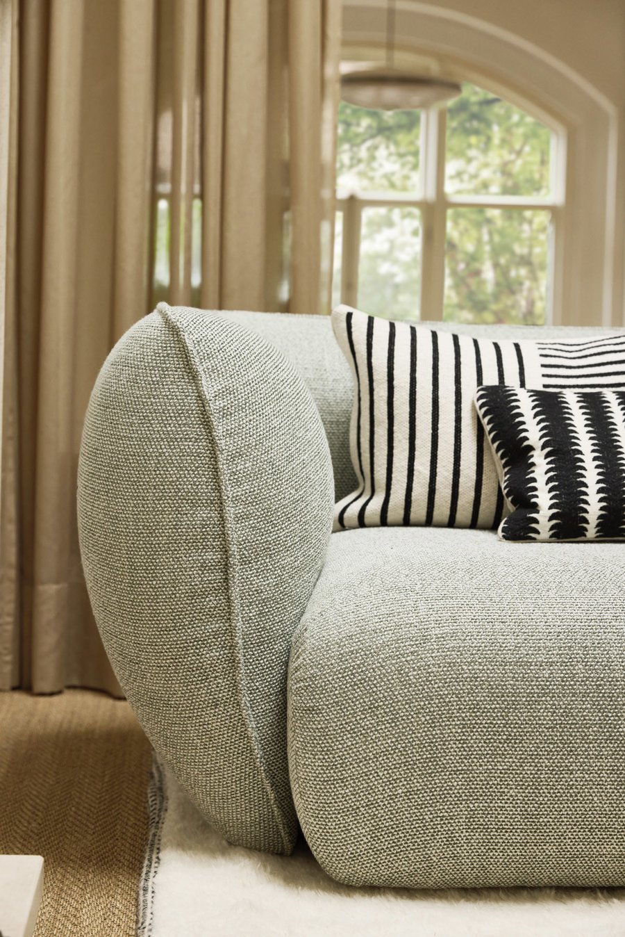 First Mia sofa collection from Freifrau at IMM Cologne 2024