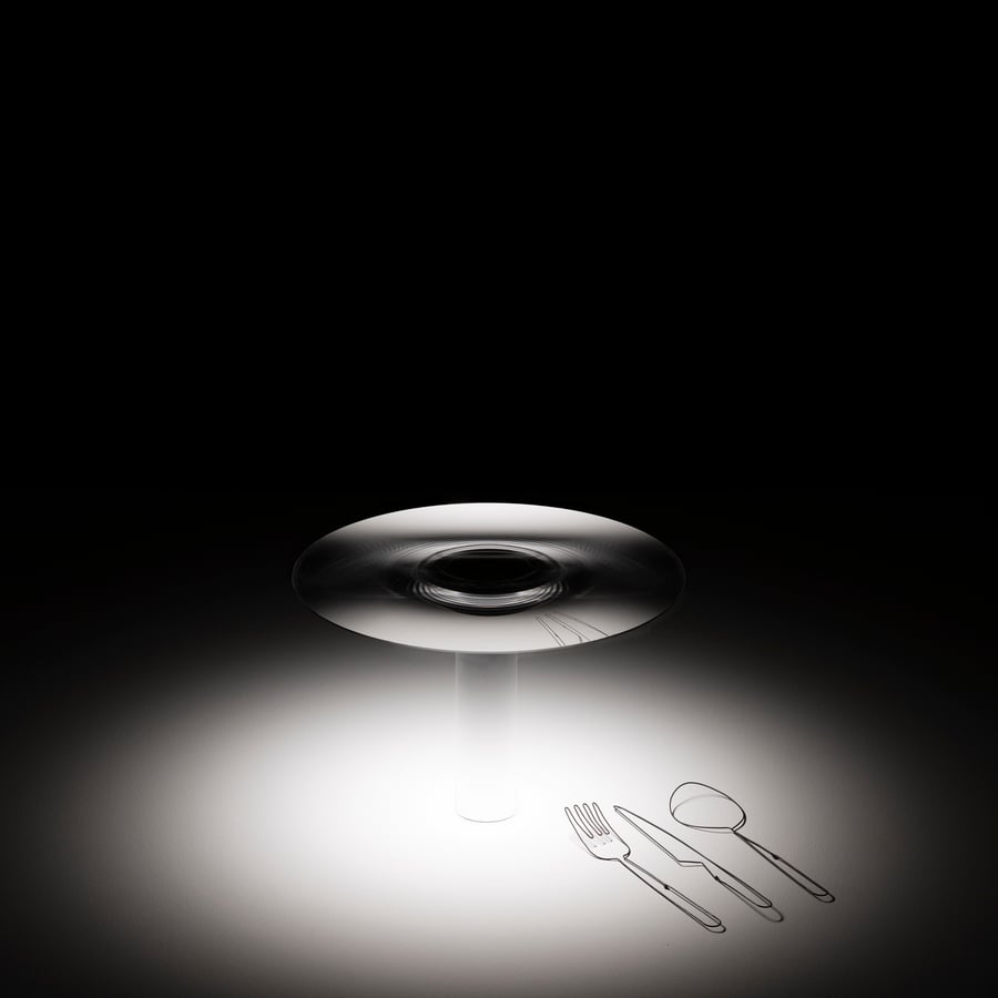 Vis à Vis, the new Davide Groppi rechargeable table lamp