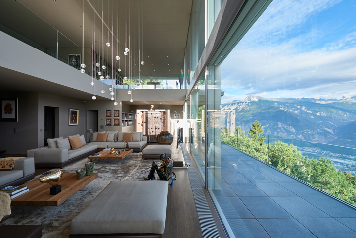 Minimal windows, maximum view by Keller