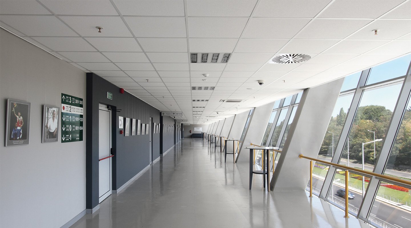 Controsoffitti acustici Knauf AMF per indoor, piscine e spa