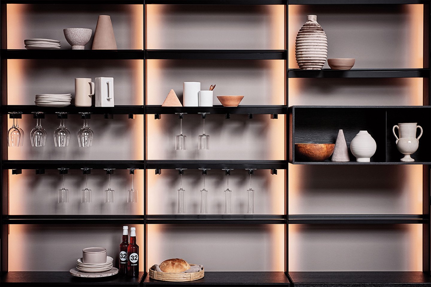 Cesar, Intarsio kitchen: originality and symmetry. Download the catalog