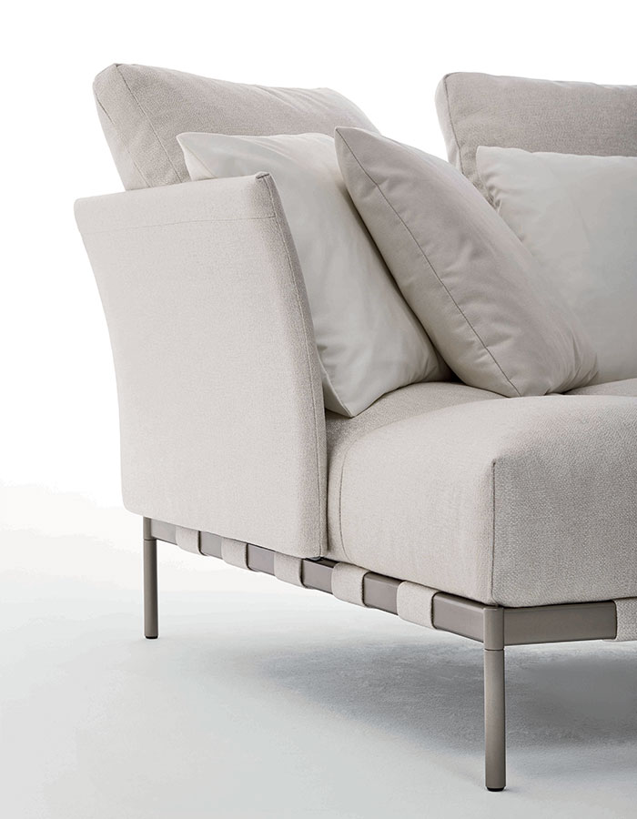 Saba presents Pixel Light, the modular sofa for indoor and outdoor