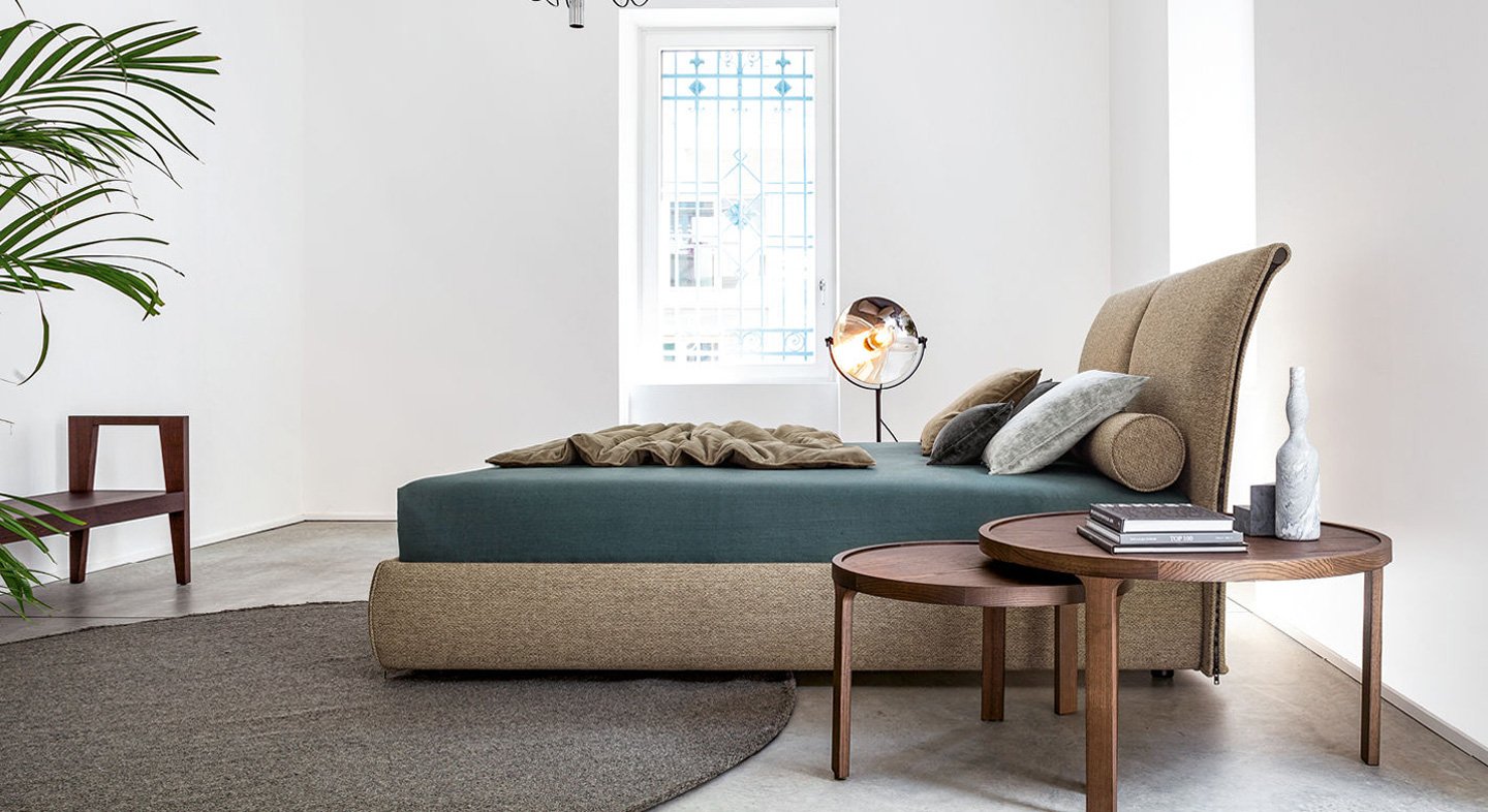 Twils, Sail bed: rigorous proportions and graceful appearance