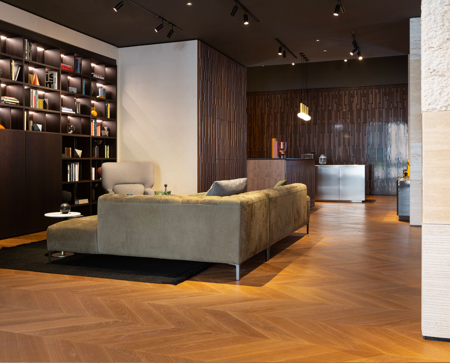 Simple and fast herringbone parquet: Clip Up System by Garbelotto