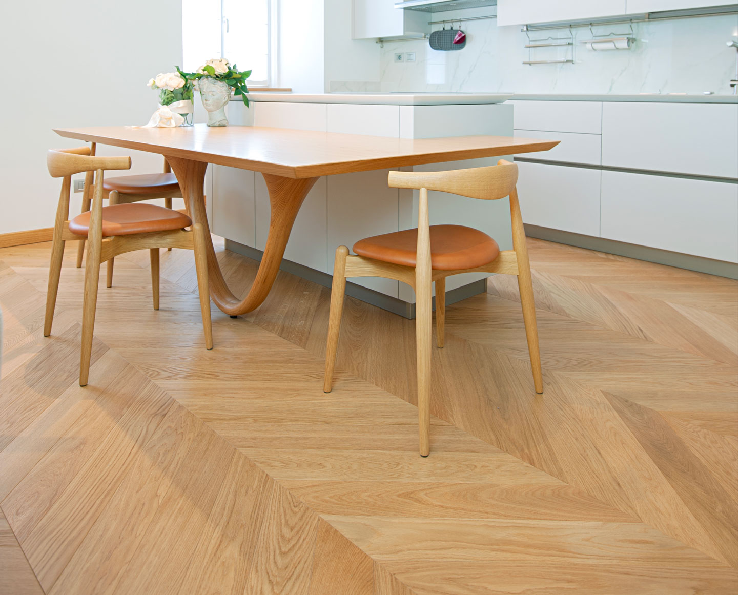 Simple and fast herringbone parquet: Clip Up System by Garbelotto