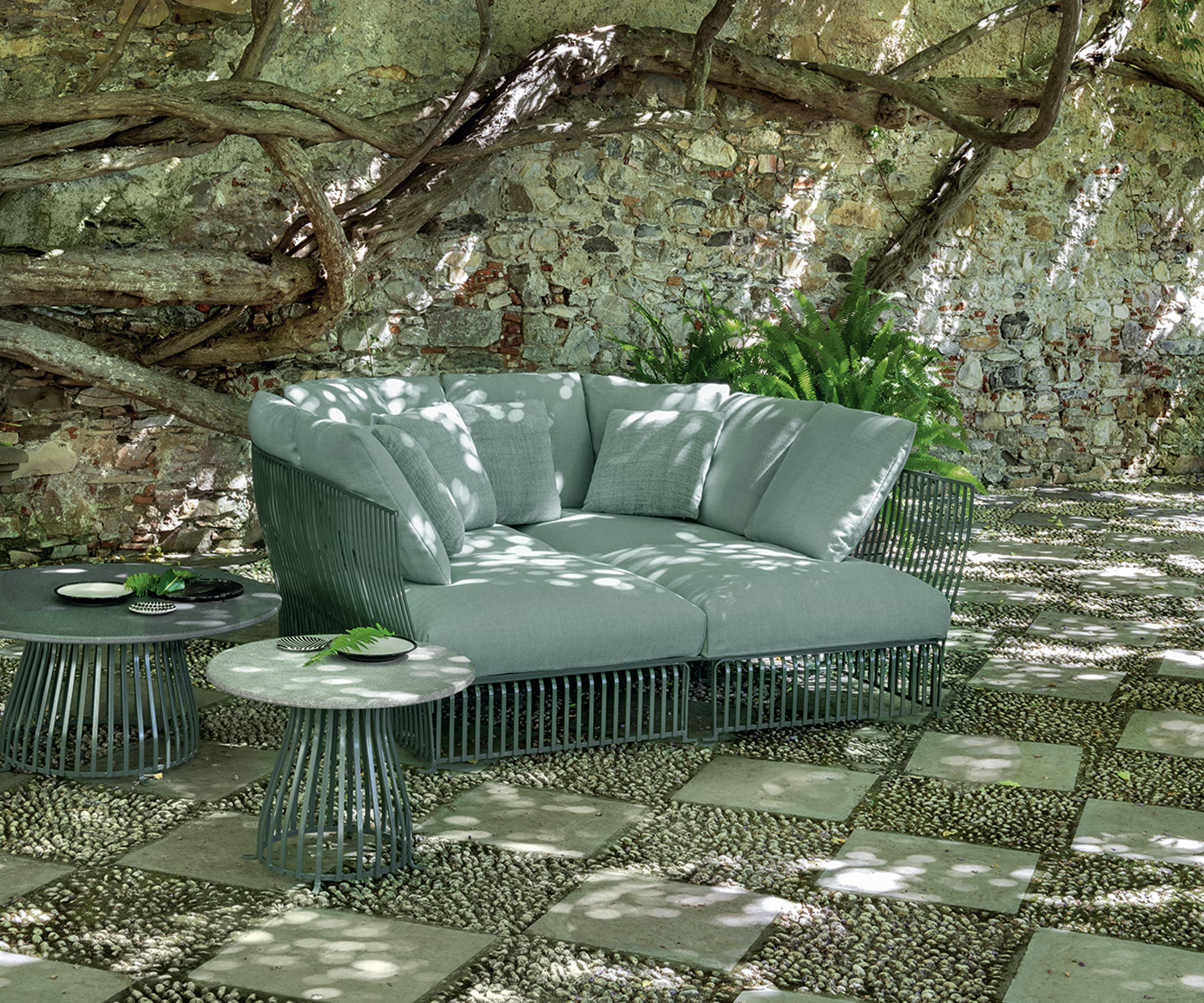 Ethimo Venexia: outdoor furniture with an urban flavor. Discover the ...