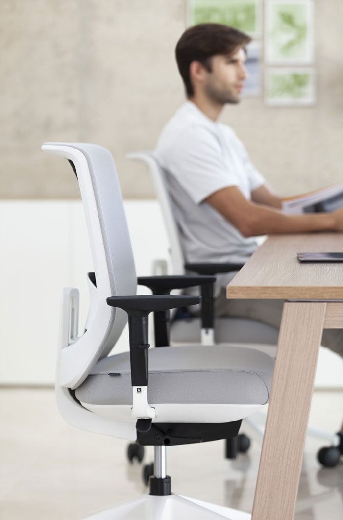 The office chair that takes care of you: TRIM by Actiu