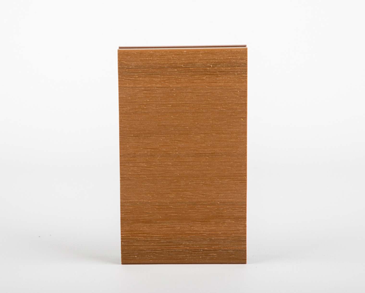 Nasce Tecnodeck PLUS, la doga in legno composito di ultima generazione ...