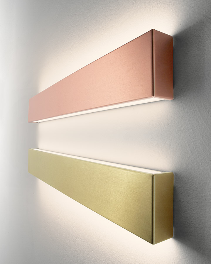 Square shaped wall light with a minimal design: Box by Linea Light