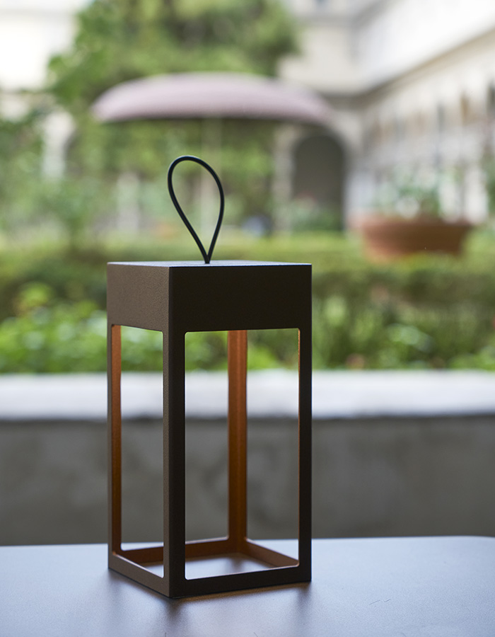 Platek: user friendly lighting for any context