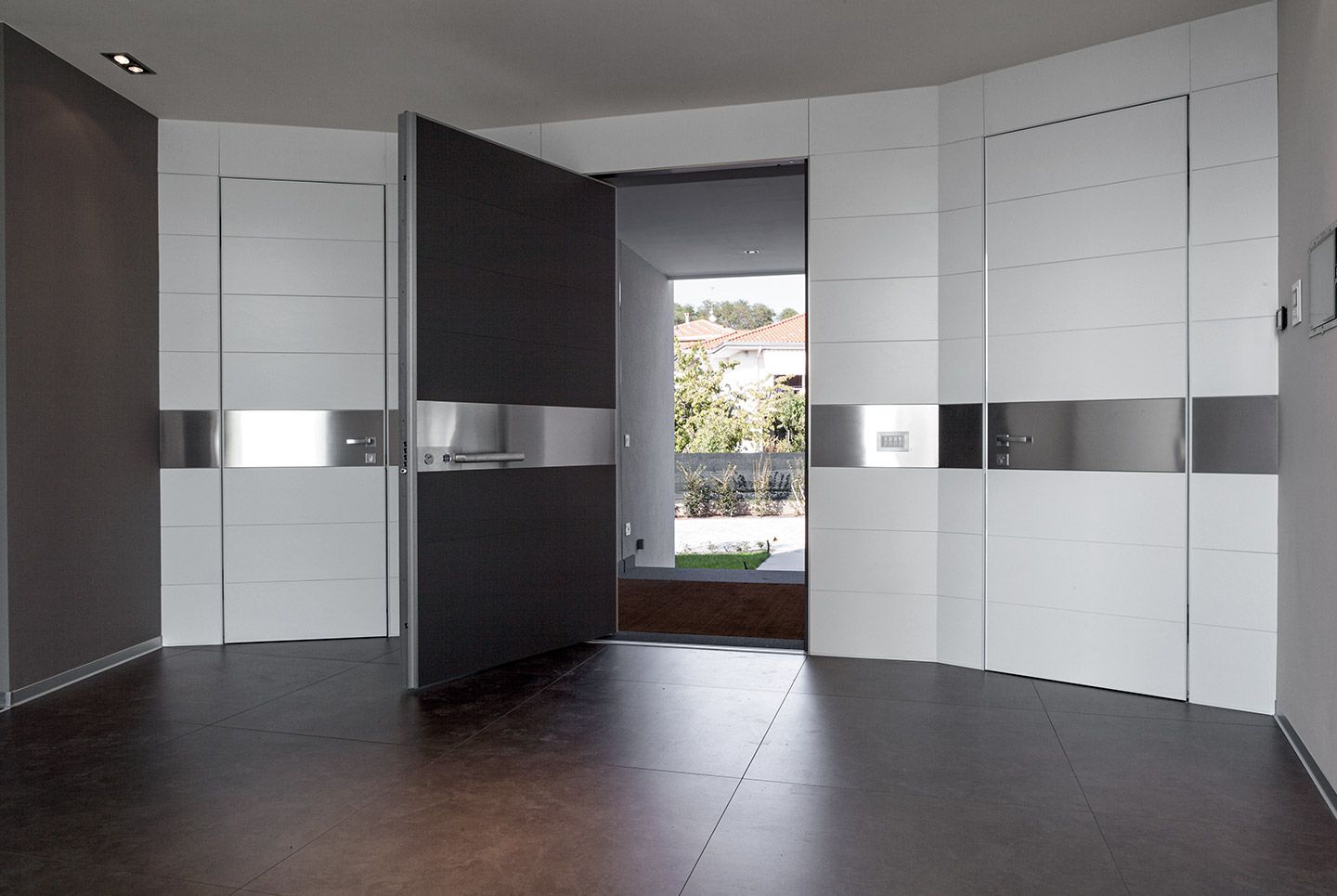 Create your ideal entrance with Oikos security doors