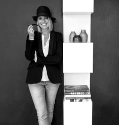 SHOWCASE#1 bookcase By Anne Linde