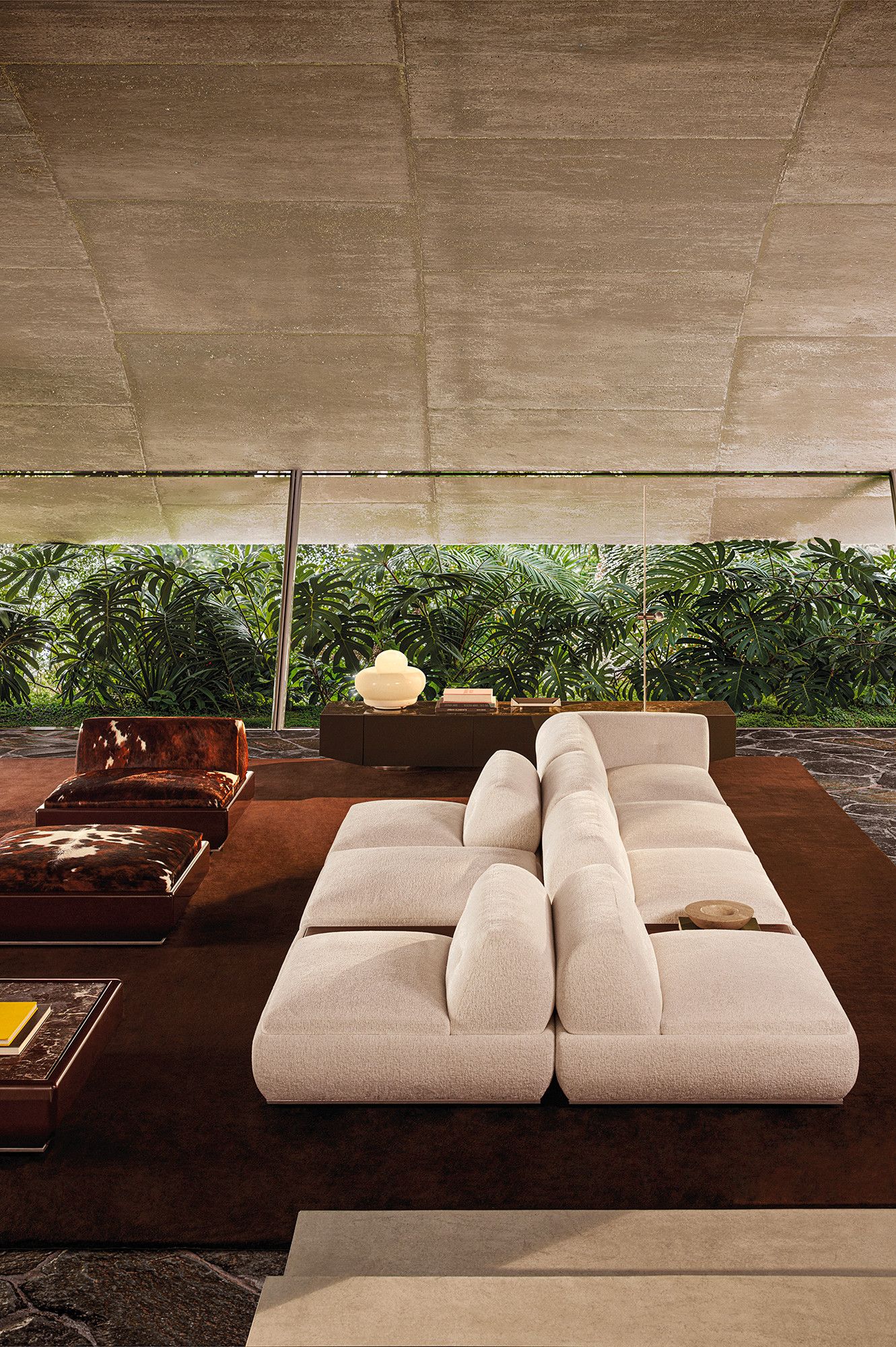 The 1970s-inspired Minotti sofas designed by Giampiero Tagliaferri