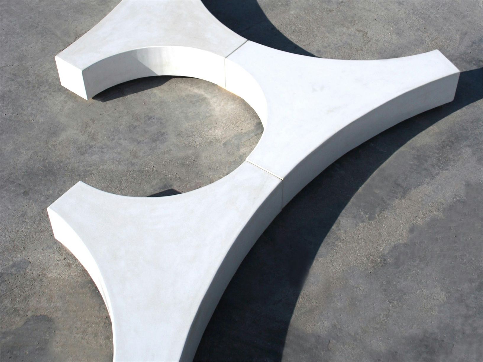 The urban furnishing by Calzolari