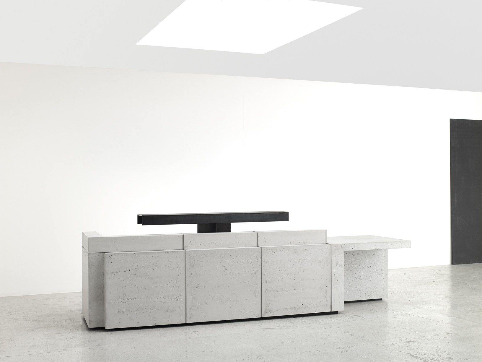 Isomi unveils its new collection in Concrete