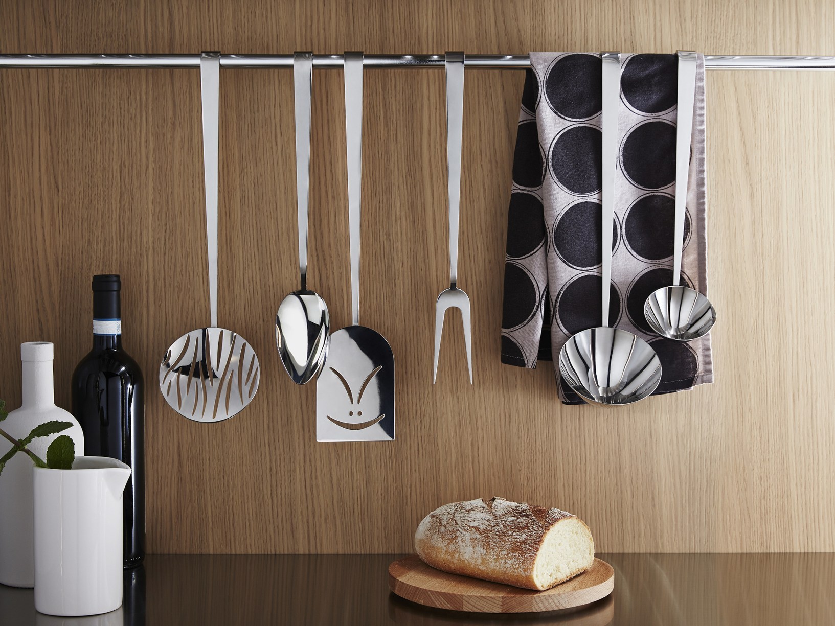 Alessi riedita la serie Faitoo, design Philippe Starck