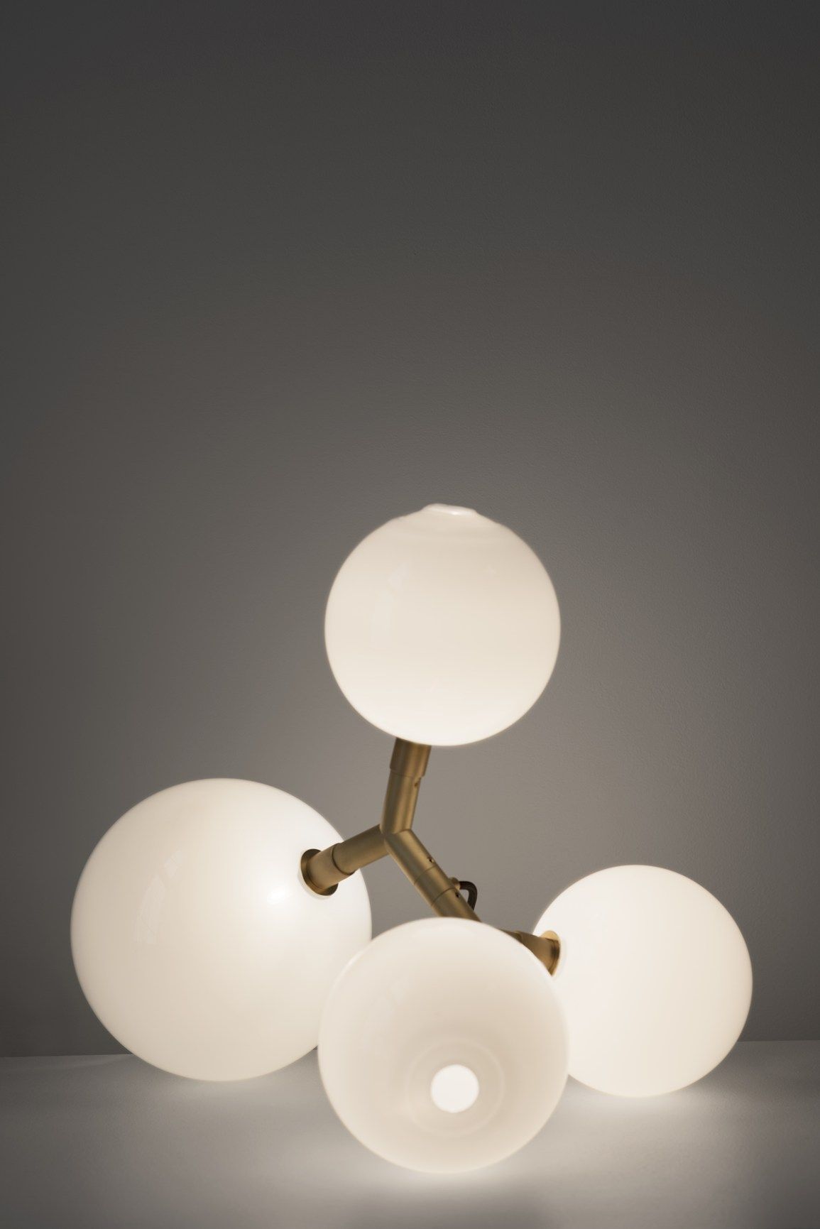 SkLO brings new Czech Glass lighting and accessories designs to M&O