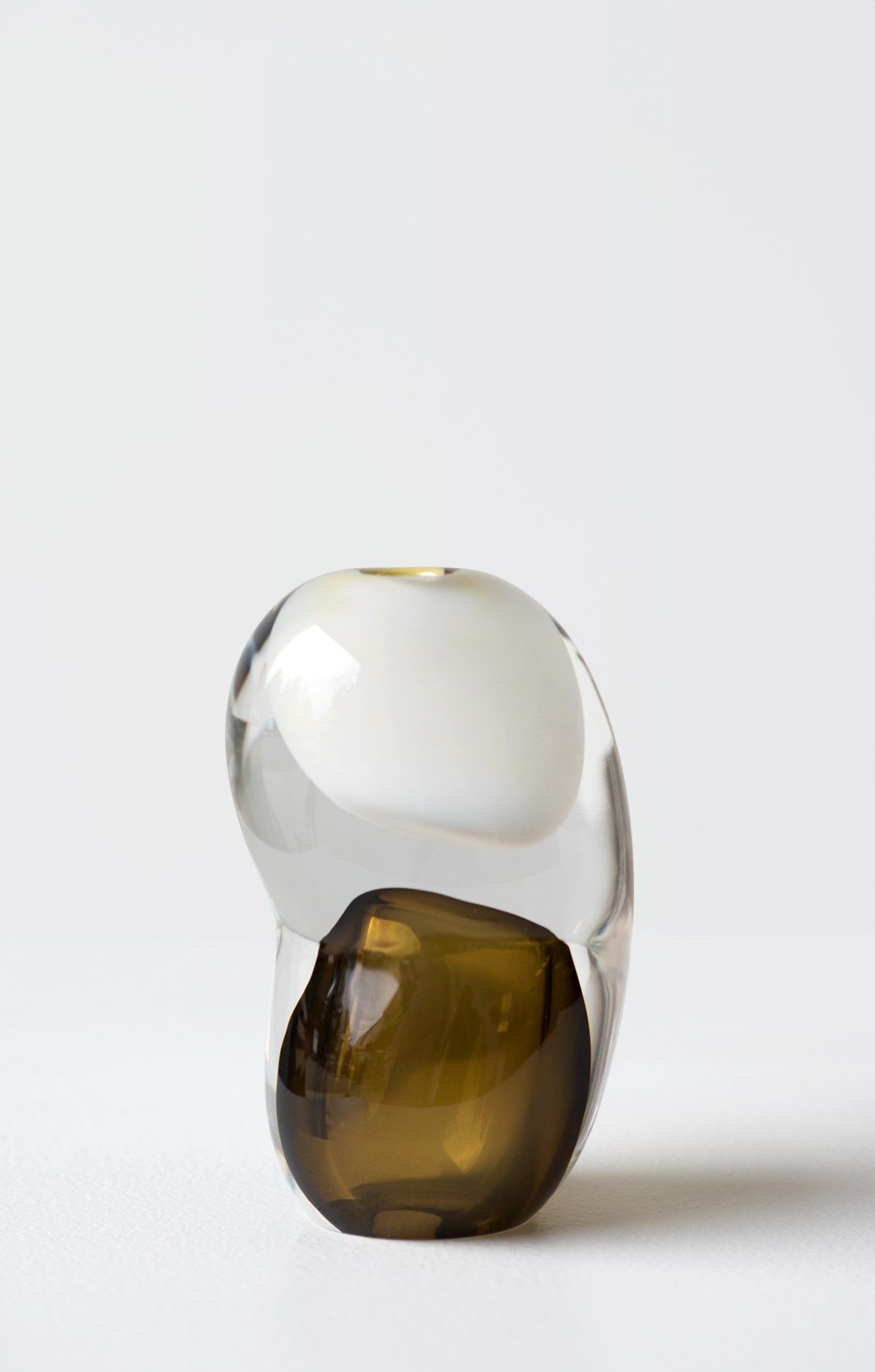 SkLO brings new Czech Glass lighting and accessories designs to M&O