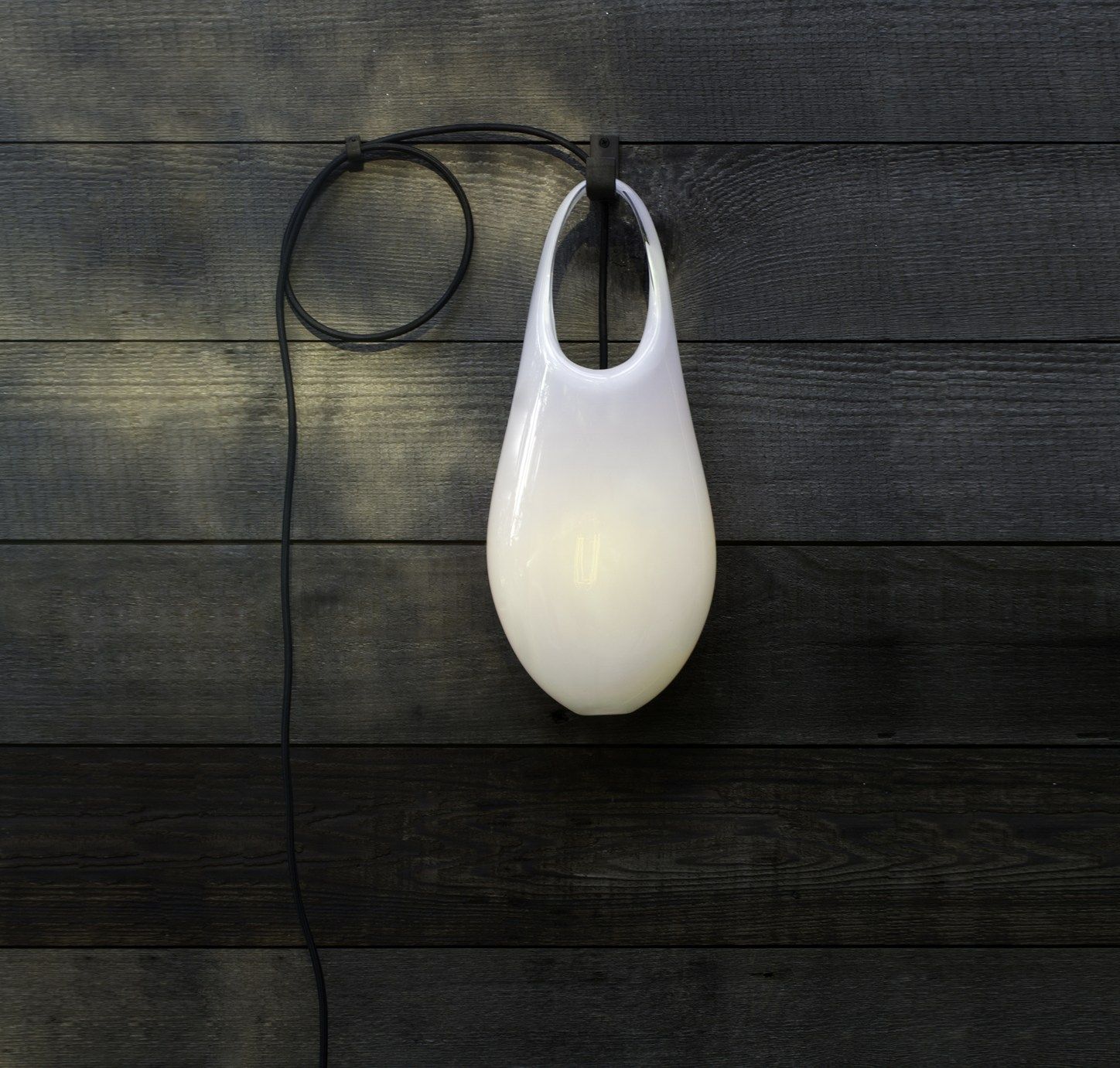 SkLO brings new Czech Glass lighting and accessories designs to M&O